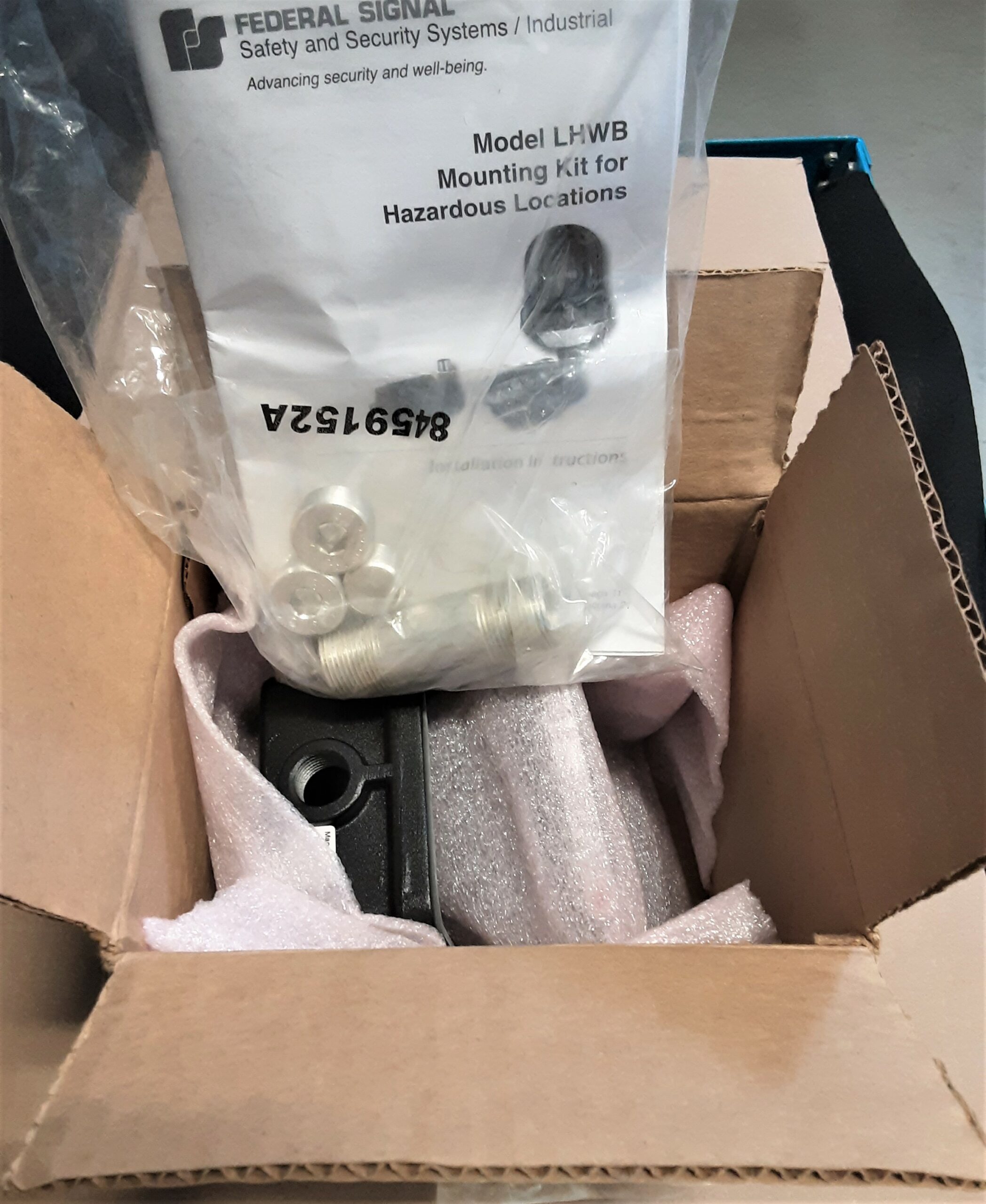 FEDERAL SIGNAL WALL MOUNTING BRACKET - Control Tech