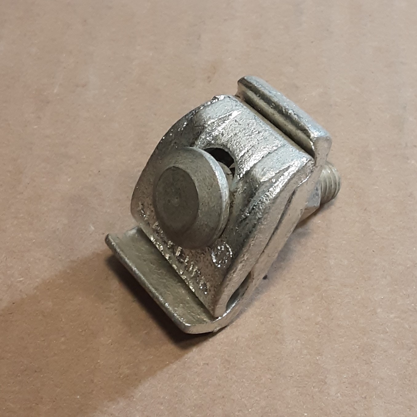 GROUND CONNECTOR - Control Tech