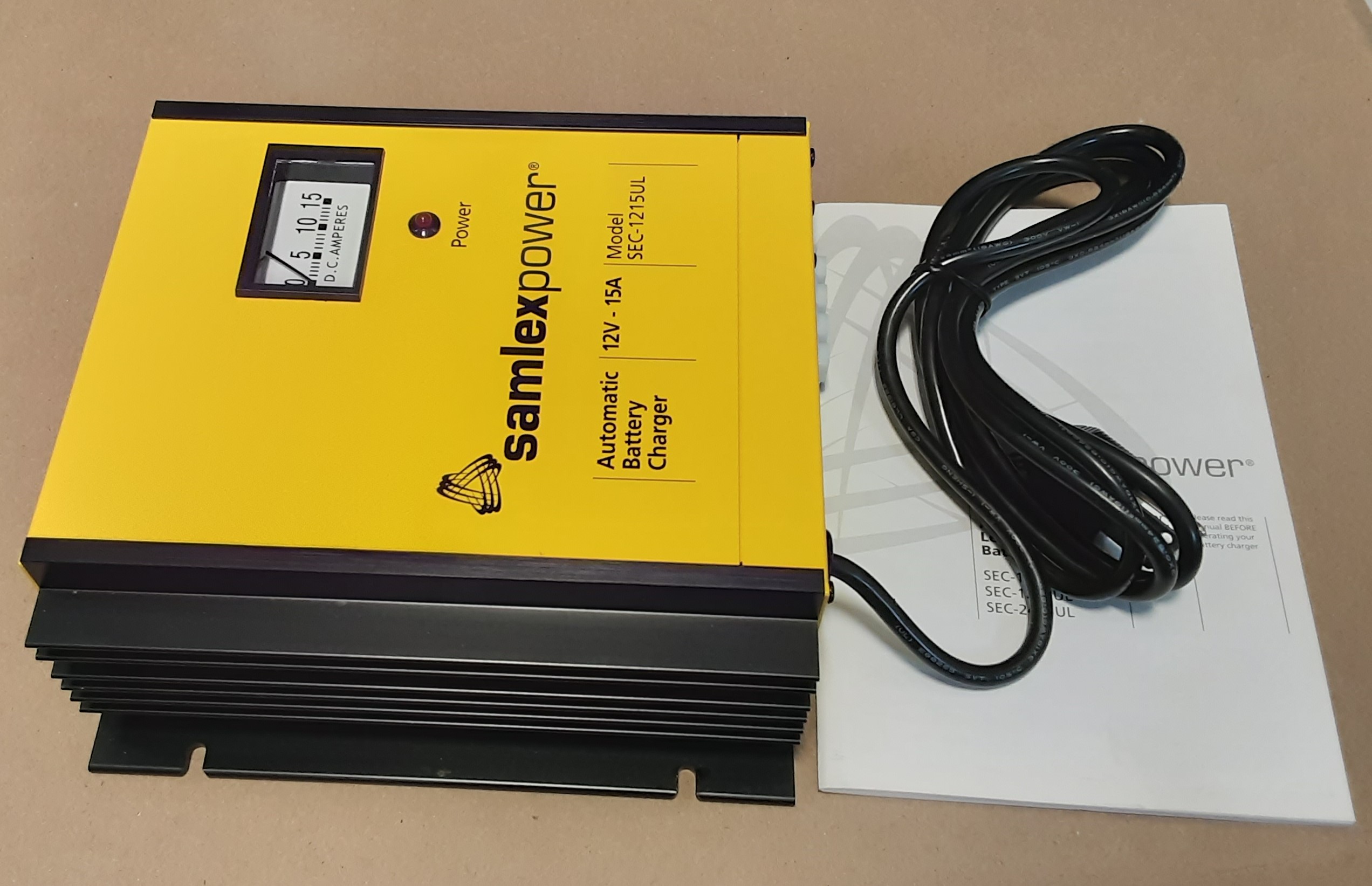 SAMLEX 12V 15A - Control Tech