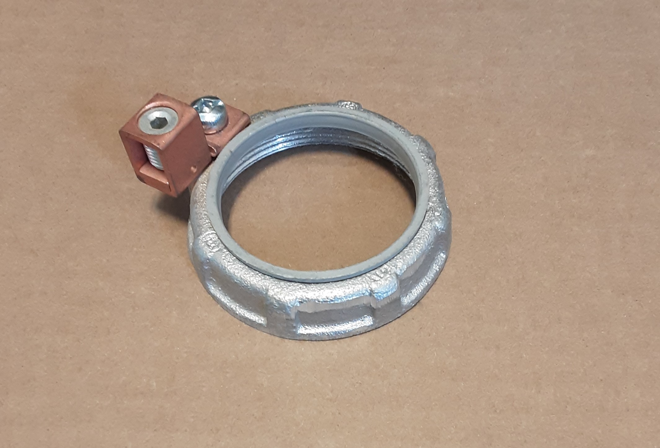 2″ INSULATED GROUND BUSHING - Control Tech