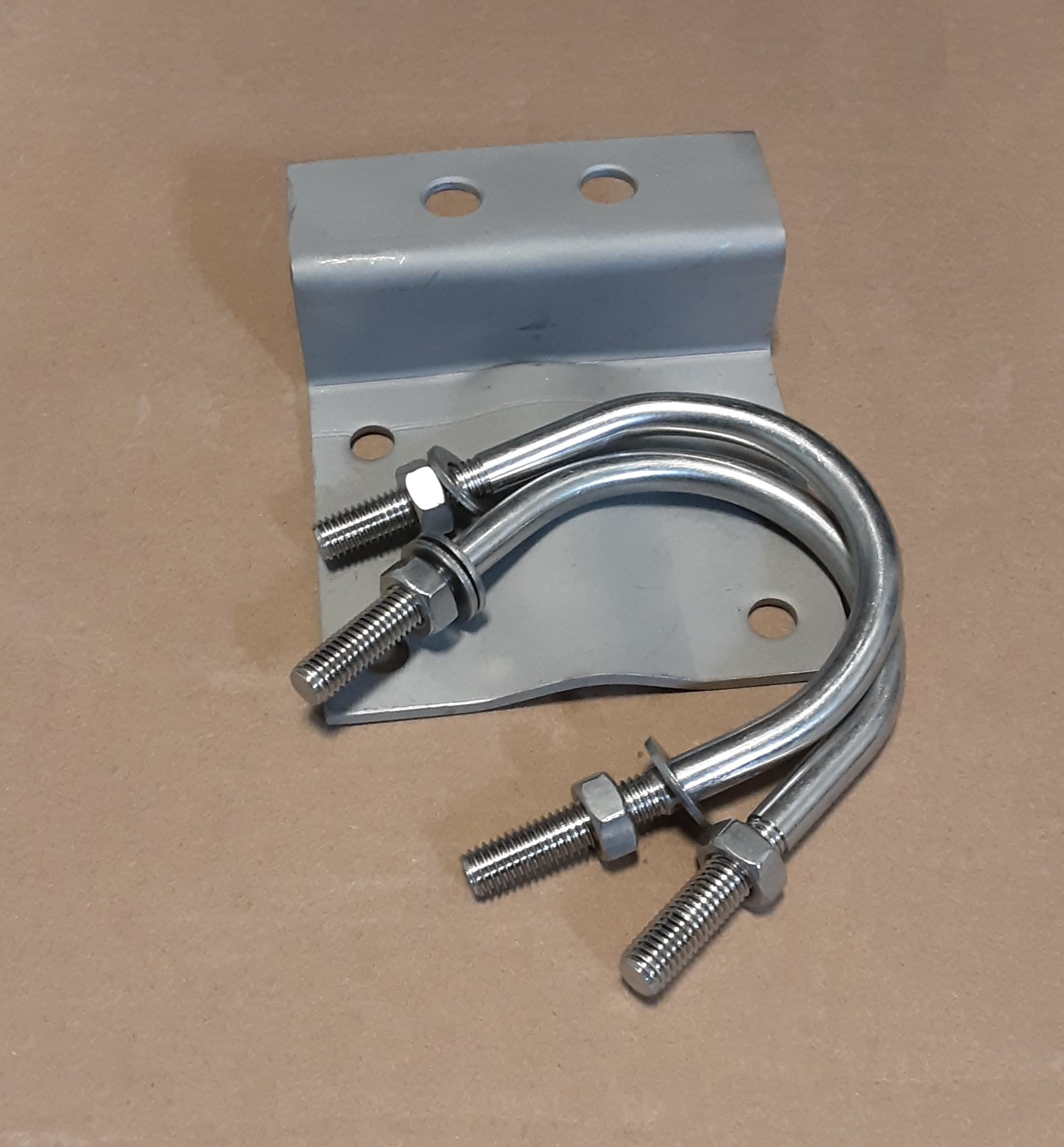 MOUNTING BRACKET FOR MANIFOLD - Control Tech